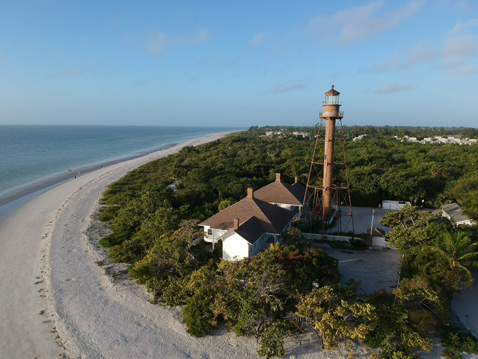 sanibel lighthouse beach park 4