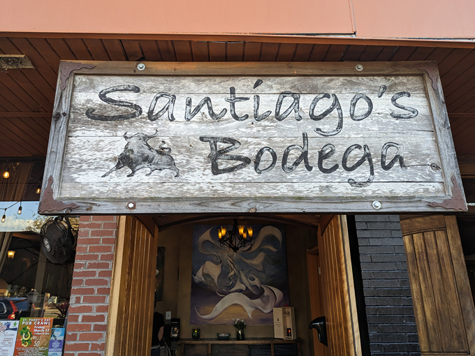 santiagos bodega 1