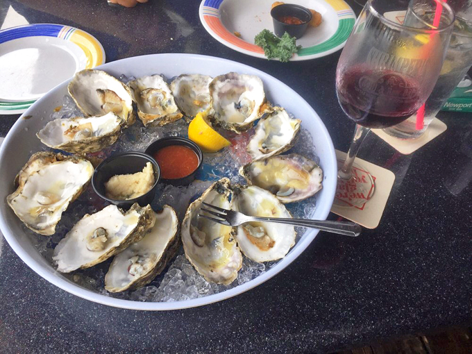 shrimpers grill and raw bar 5