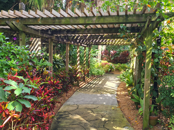 sunken gardens st. petersburg