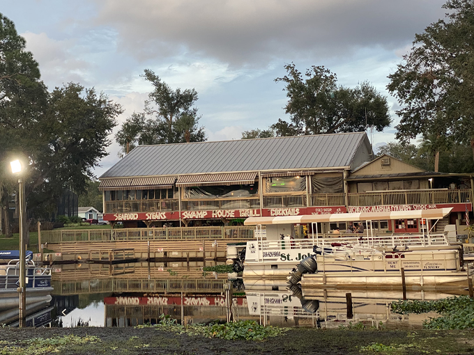 swamp house riverside grill 2