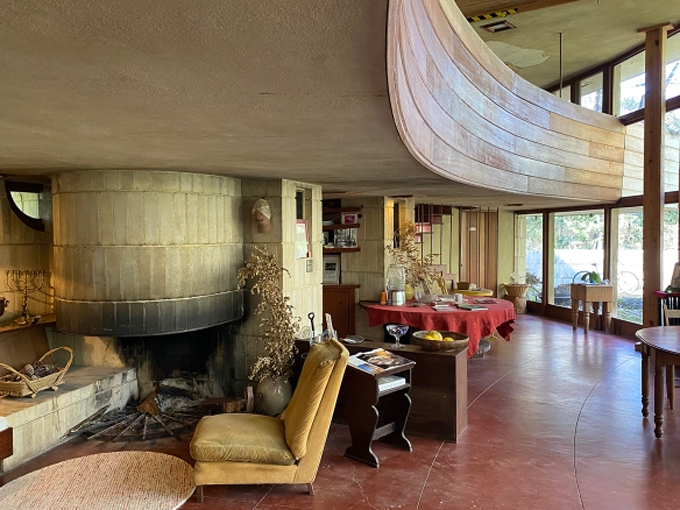 the lewis spring house 6