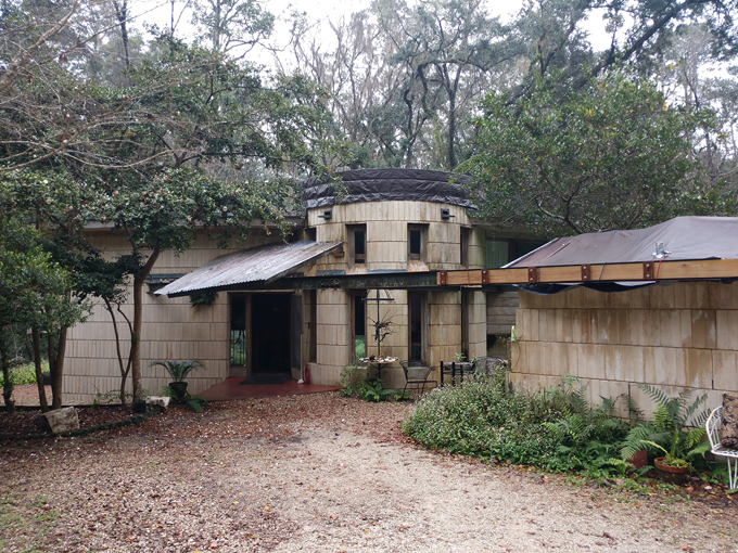 the lewis spring house 7