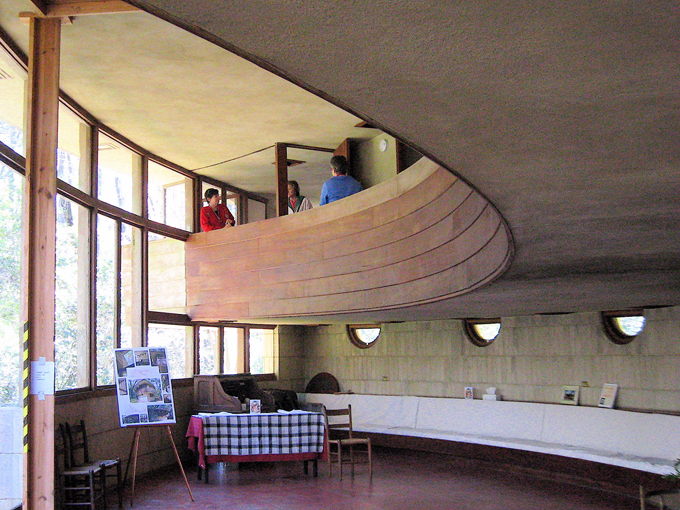 the lewis spring house 9