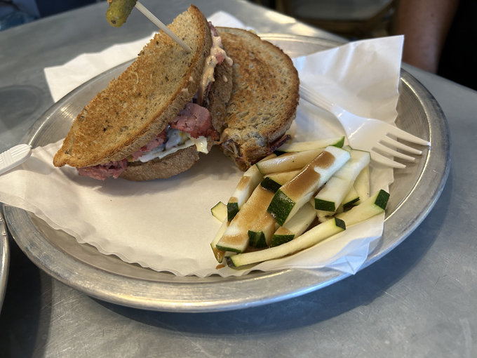 the sandwich on main 5