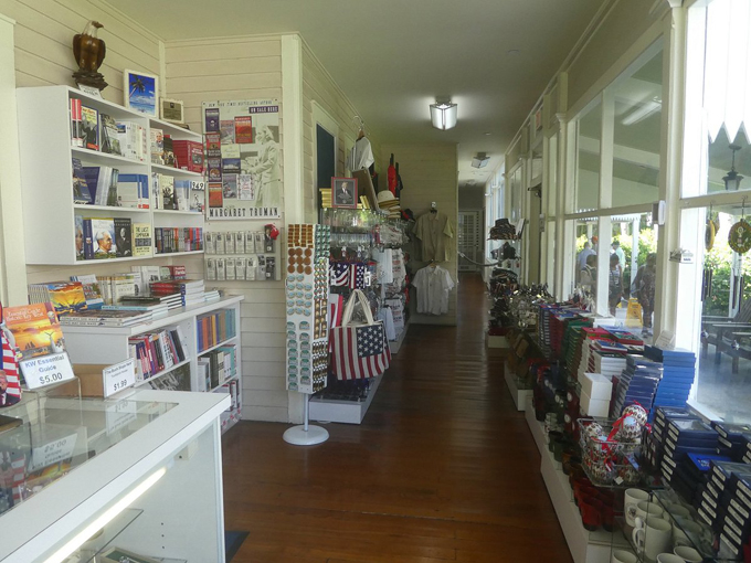 trumans little white house 9