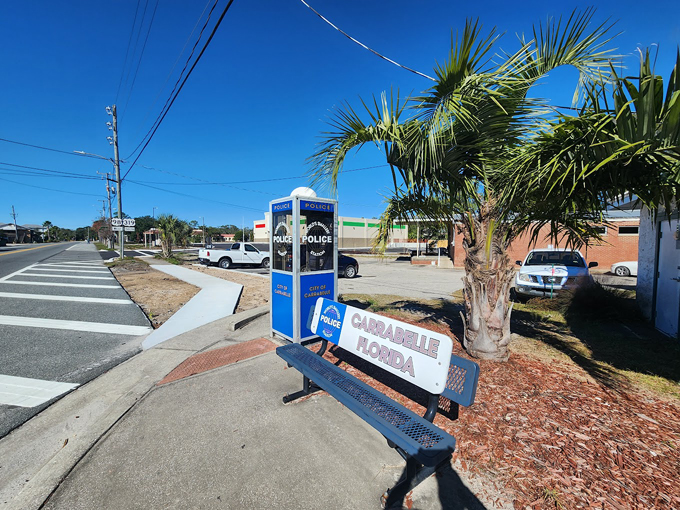 worlds smallest police station 3