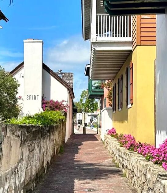 narrowest street florida ftr