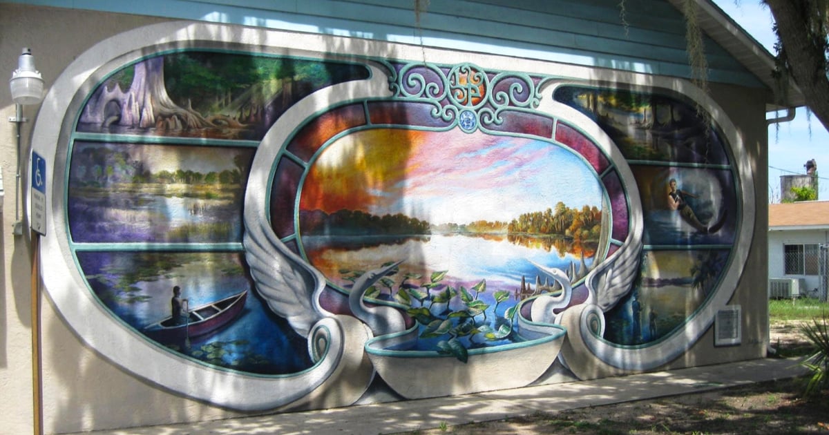 There's A Little-Known Florida Town Where Murals Bring Local Legends To ...