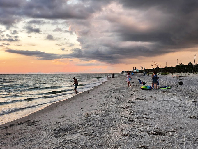 Gentle waves lap against pristine shores – the perfect conditions for both relaxation and discovering shells tumbled smooth by the Gulf.