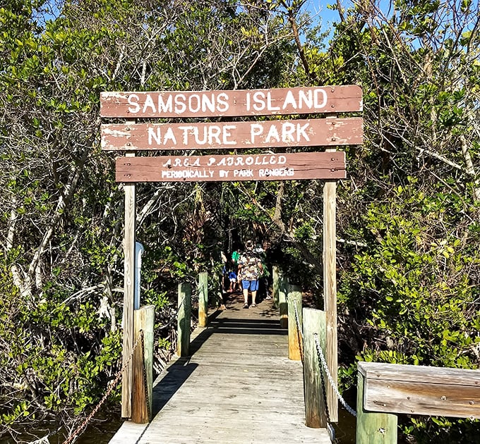 "Samsons Island Nature Park" &ndash; the wooden sign marks the threshold between everyday life and a pristine Florida wilderness experience.