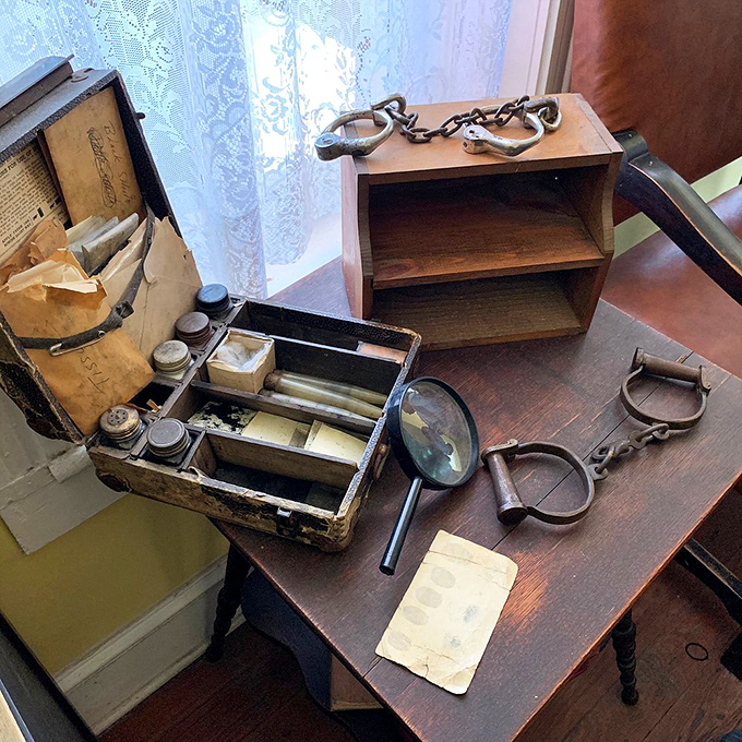 CSI: St. Augustine—this vintage fingerprinting kit represents cutting-edge forensic technology from an era when "database" meant a really organized filing cabinet.