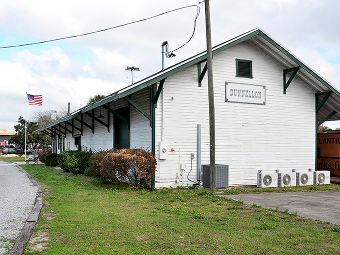 This historical mural captures the Atlantic Coast Line Railroad's importance to Dunnellon's development with nostalgic detail.