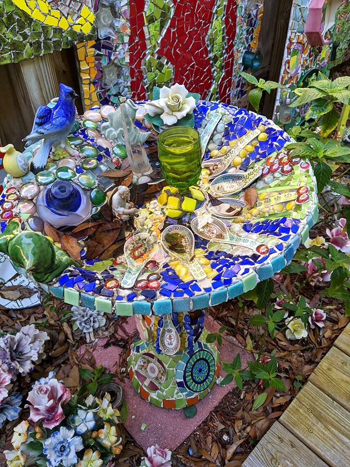 This bird bath doubles as a color therapy session for lucky feathered visitors who probably spread rumors about it in neighboring trees.