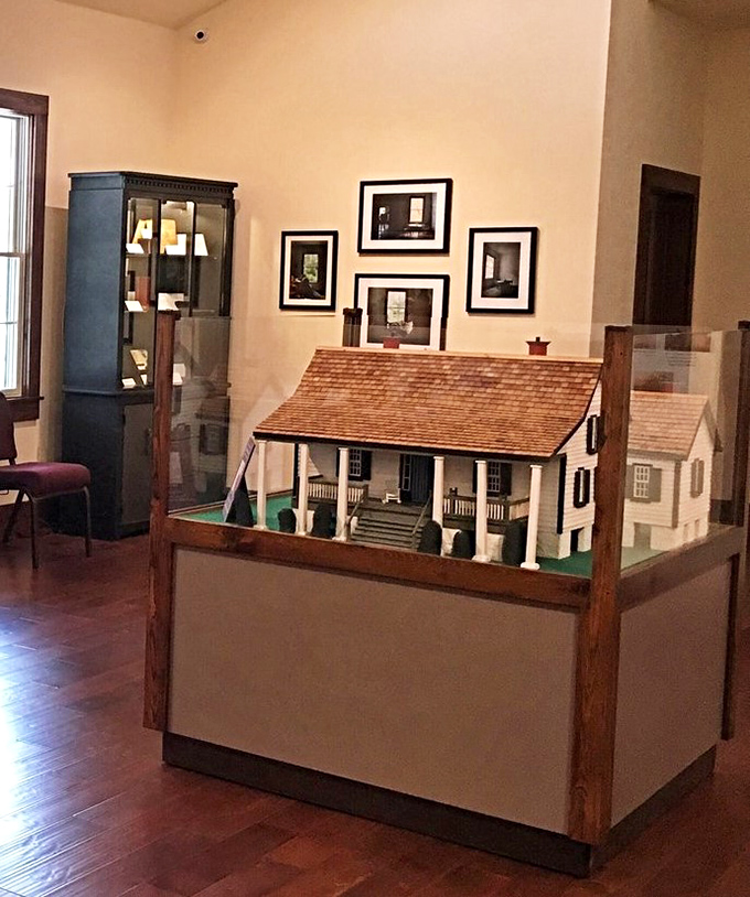 A miniature masterpiece &ndash; this detailed model shows visitors exactly how the homestead appeared in its plantation-era prime.