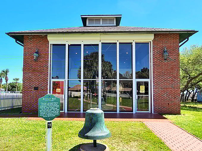 The Ayres Davies Lens Exhibit Building houses optical wonders that would make any steampunk enthusiast weak at the knees &ndash; science and history in perfect harmony.