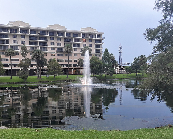 This peaceful fountain view near the monument offers a serene spot to contemplate America's geological diversity in concrete form.