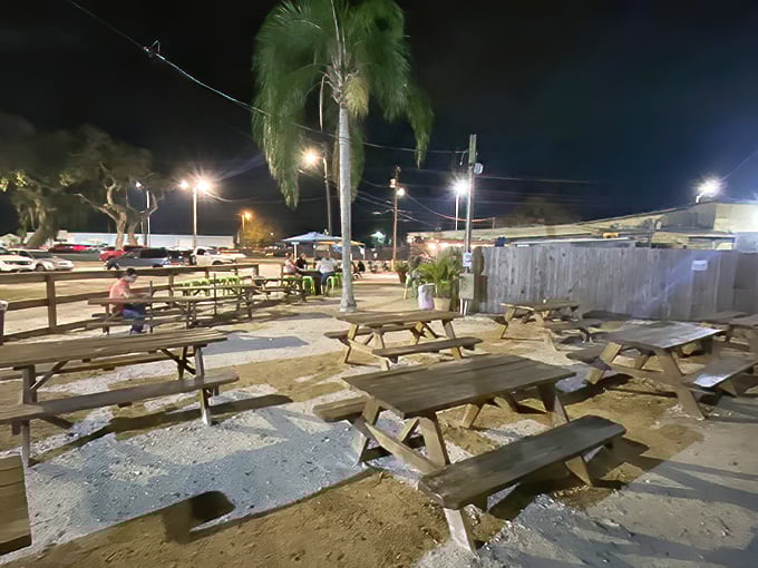 Florida nights were made for outdoor dining under palm trees and string lights, where picnic tables invite lingering conversations after the plates are cleared.