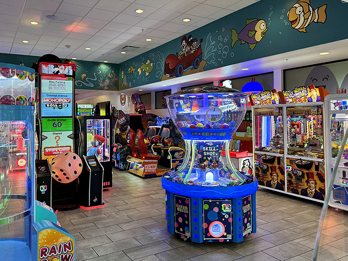 Flashing lights and colorful games transform a meal into an event – the massive arcade area keeps both kids and adults entertained.