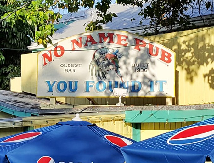 La Segunda's vintage sign has become an Ybor City landmark, guiding bread lovers to their destination for generations.