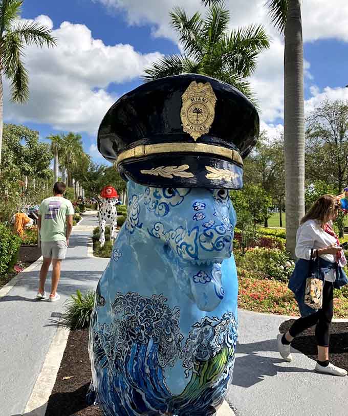 A police cat enforcing the law proves that even in sculpture form, cats do whatever they want, including joining law enforcement.