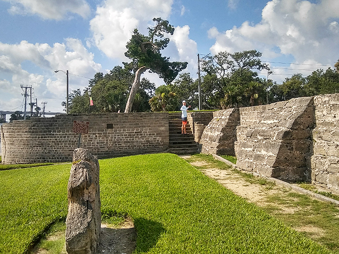These imposing stone fortifications create a historical playground where imagination fills the gaps that time has erased.