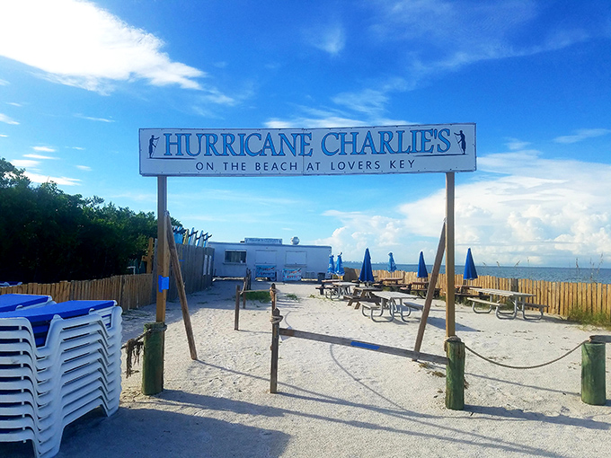 Where hungry beachgoers find simple pleasures and cold drinks after working up an appetite in salty Gulf waters.