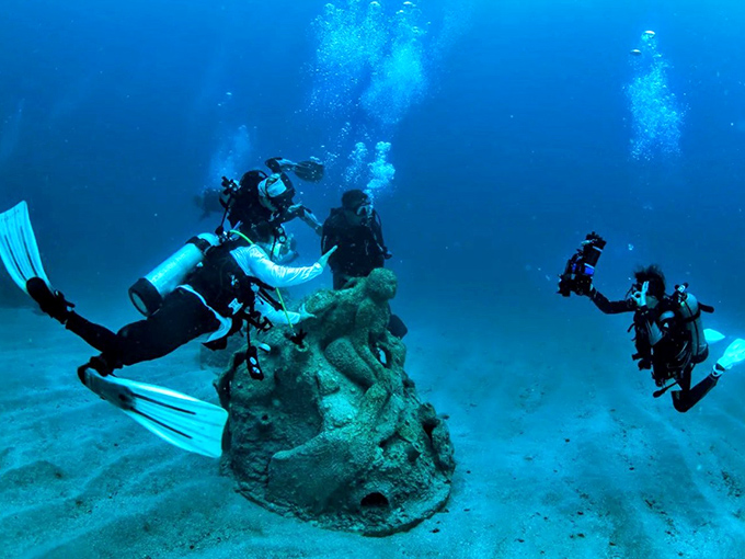 Progress in action &ndash; divers document the transformation as marine life embraces these artificial structures as their own.