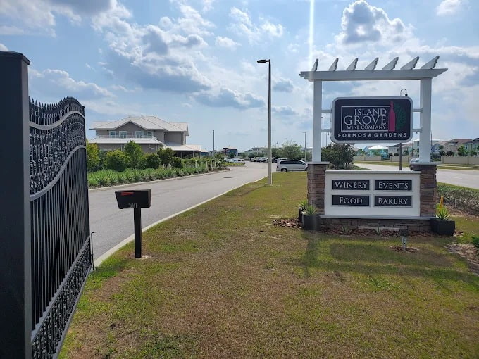 The sign that started it all, beckoning wine lovers off the main road and into an afternoon they'll be talking about for weeks.