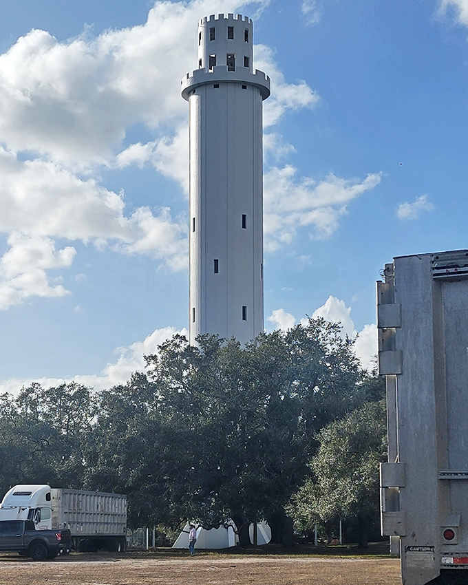 View from the parking area: First-time visitors often do a double-take here &ndash; "Is that a medieval castle tower in the middle of Tampa?" Yes, yes it is.