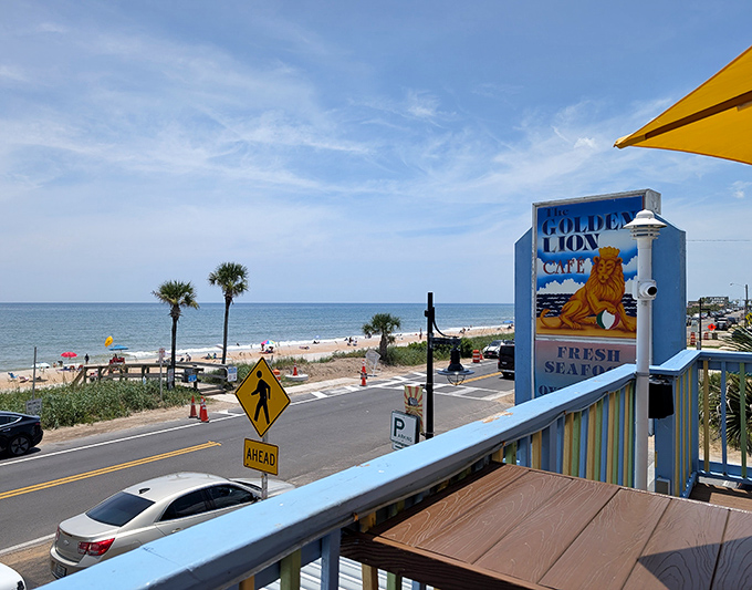 The million-dollar view that no amount of food could outshine &ndash; though that Mahi Mahi BLT certainly gives it competition.