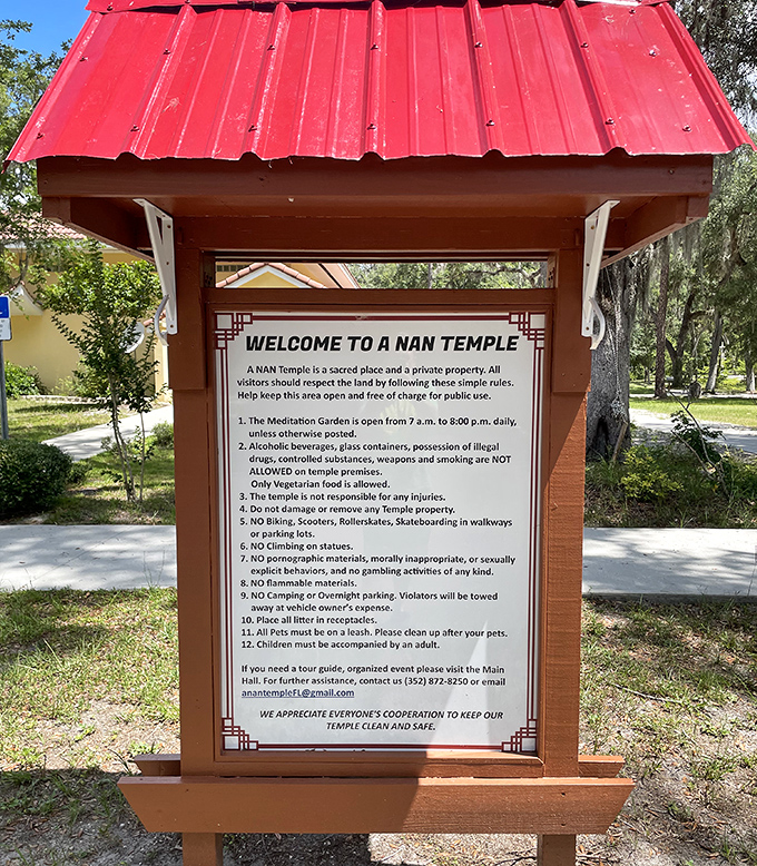 Clear guidelines welcome visitors while preserving the sacred atmosphere &ndash; vegetarian food only and no skateboarding past the Buddha, please!
