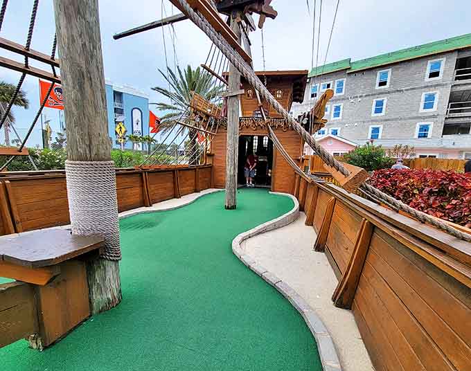 "Fore!" takes on new meaning when you're putting through the belly of a pirate ship, where wooden planks and nautical details surround every shot.