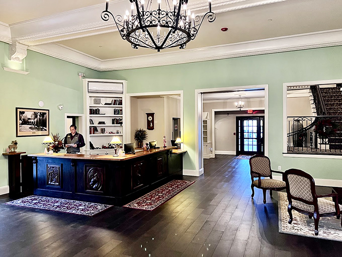 Reception Desk Area: The reception area welcomes with old-world charm – polished wood, elegant lighting, and the unspoken promise that checking in here means checking out of ordinary life.