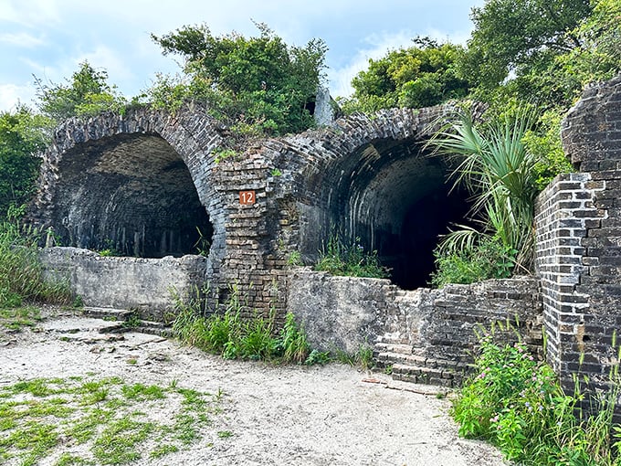 These brick casemates once housed booming cannons but now capture whispers of visitors amazed by their perfect acoustics and engineering.