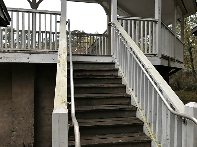 These weathered steps once led eager health-seekers down to the "magical" sulfur waters below &ndash; today they're a stairway to history.