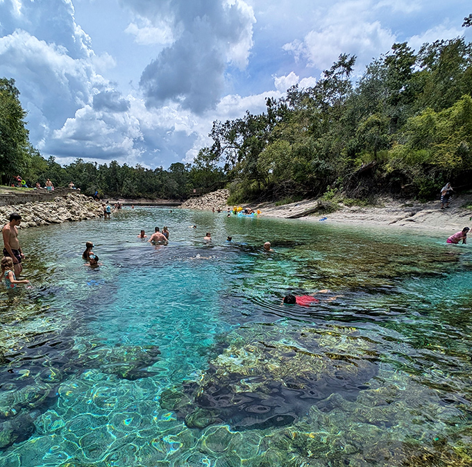 Liquid refreshment, Florida-style! Visitors cool off in the spring's constant 72-degree waters &ndash; nature's perfect temperature control system.