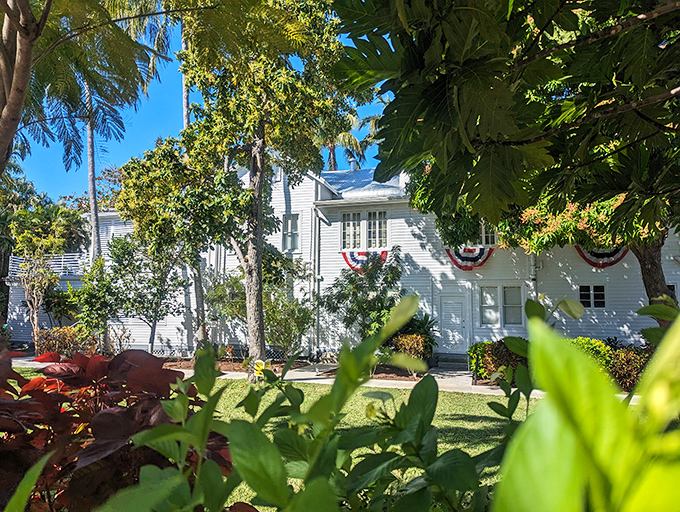 The side view reveals the elegant simplicity of presidential architecture in paradise &ndash; practical, unassuming, yet historically significant beyond measure.