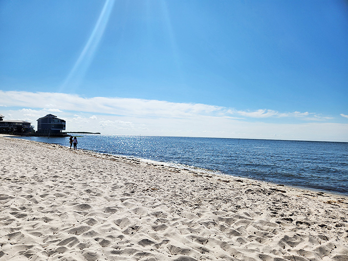 Sunshine state of mind! Cedar Key's brilliant waters create perfect backdrops for memories brighter than the ocean.