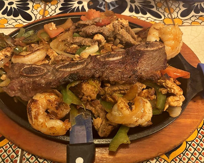 Sizzling fajitas that announce their arrival before you even see them. That sound? Pure anticipation on a hot plate.