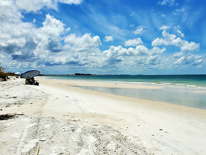 Wide sandy shores and gentle waves create a peaceful beach escape that&rsquo;s easy to explore and enjoy.