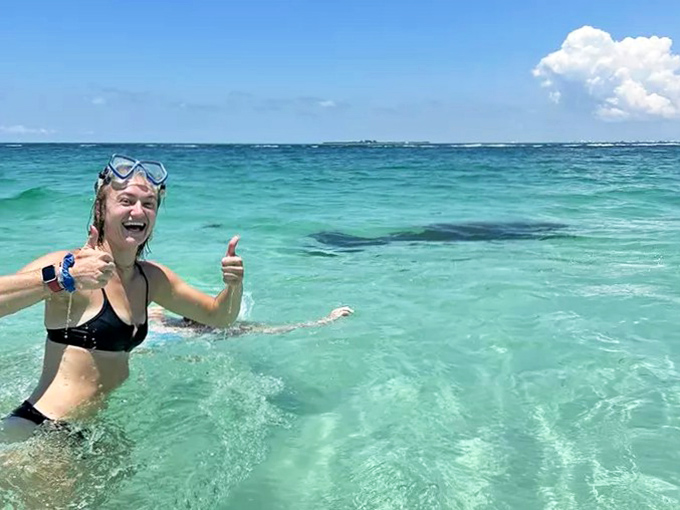 Manatee Selfie When Florida's gentle sea cow photobombs your vacation pics, you've officially been welcomed to paradise.