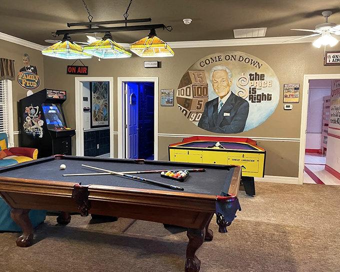 Step into your own game show fantasy in this TV studio-themed space. The only thing missing is the cheesy host and overenthusiastic audience.