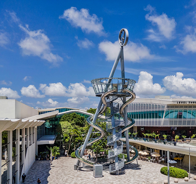 Looking up from below reveals the tower's dizzying height &ndash; 93 feet of anticipation before that 15-second thrill ride back to earth.