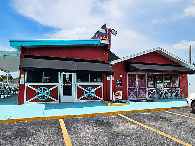 The bright blue trim and red walls signal that this Hudson hotspot takes barbecue seriously but fun seriously too.