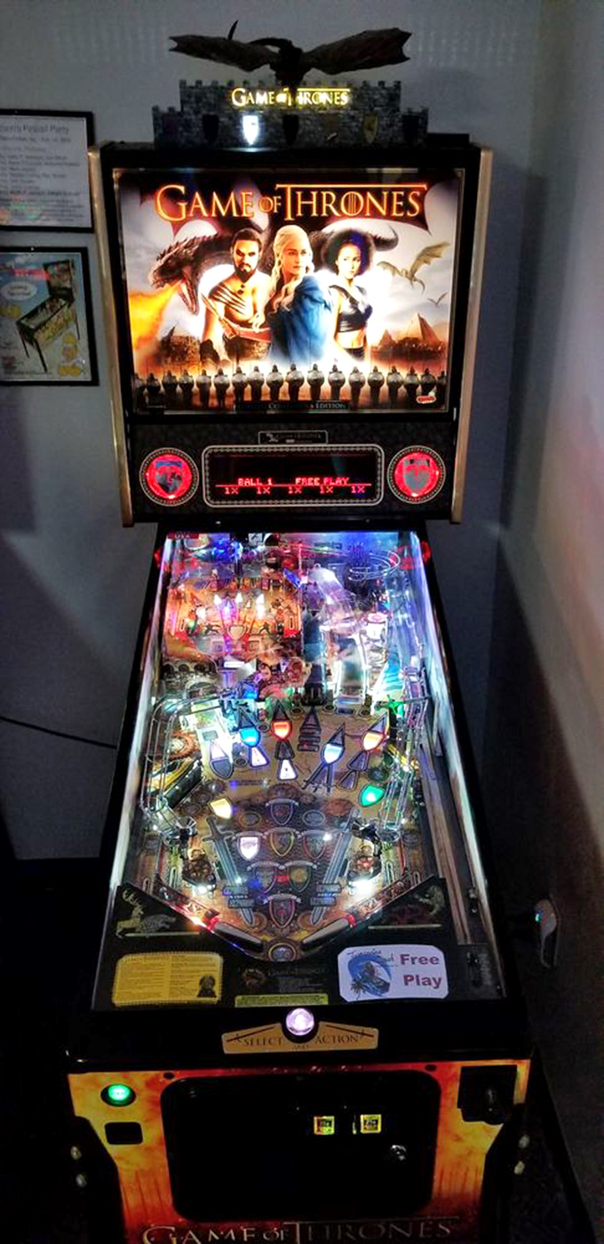 Winter may be coming, but the action heats up on this Game of Thrones machine where you play or you tilt.