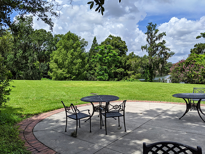 These garden seats offer front-row tickets to nature's greatest show – no reservation required.