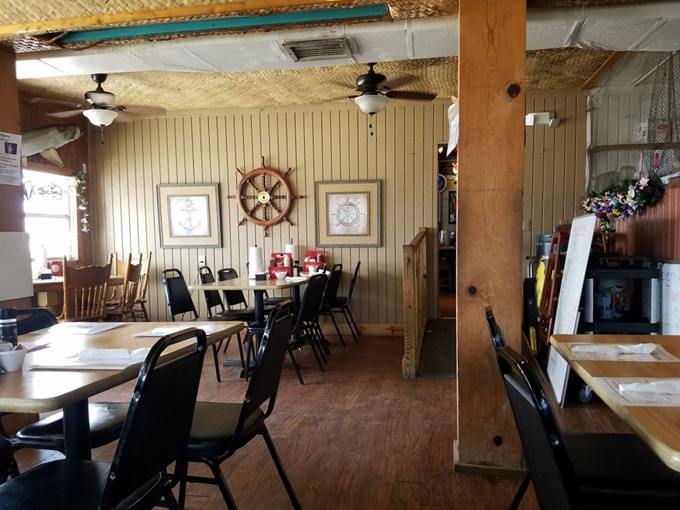 captn cons fish house 4