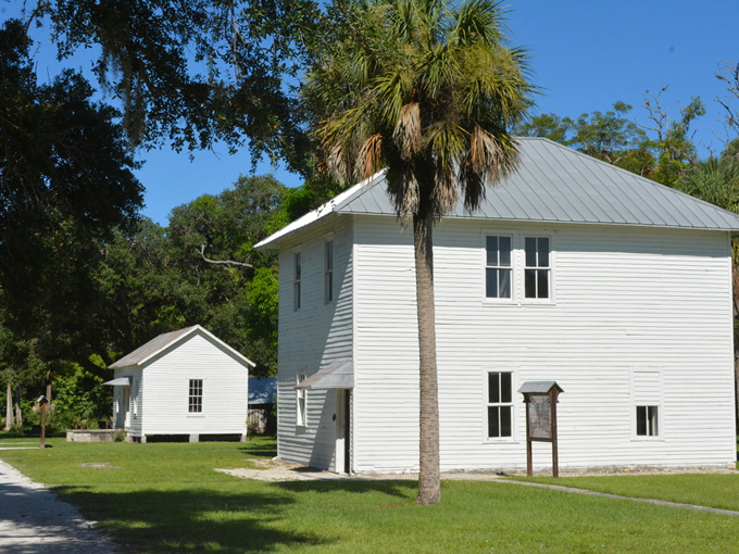 Koreshan State Historic Site 5