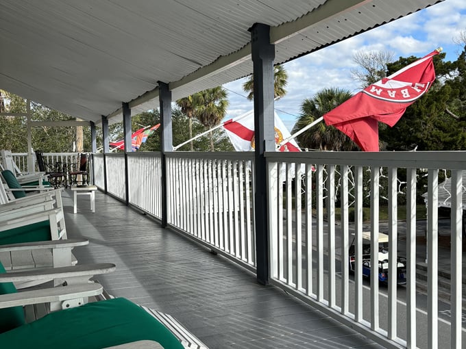 the island hotel and restaurant 8